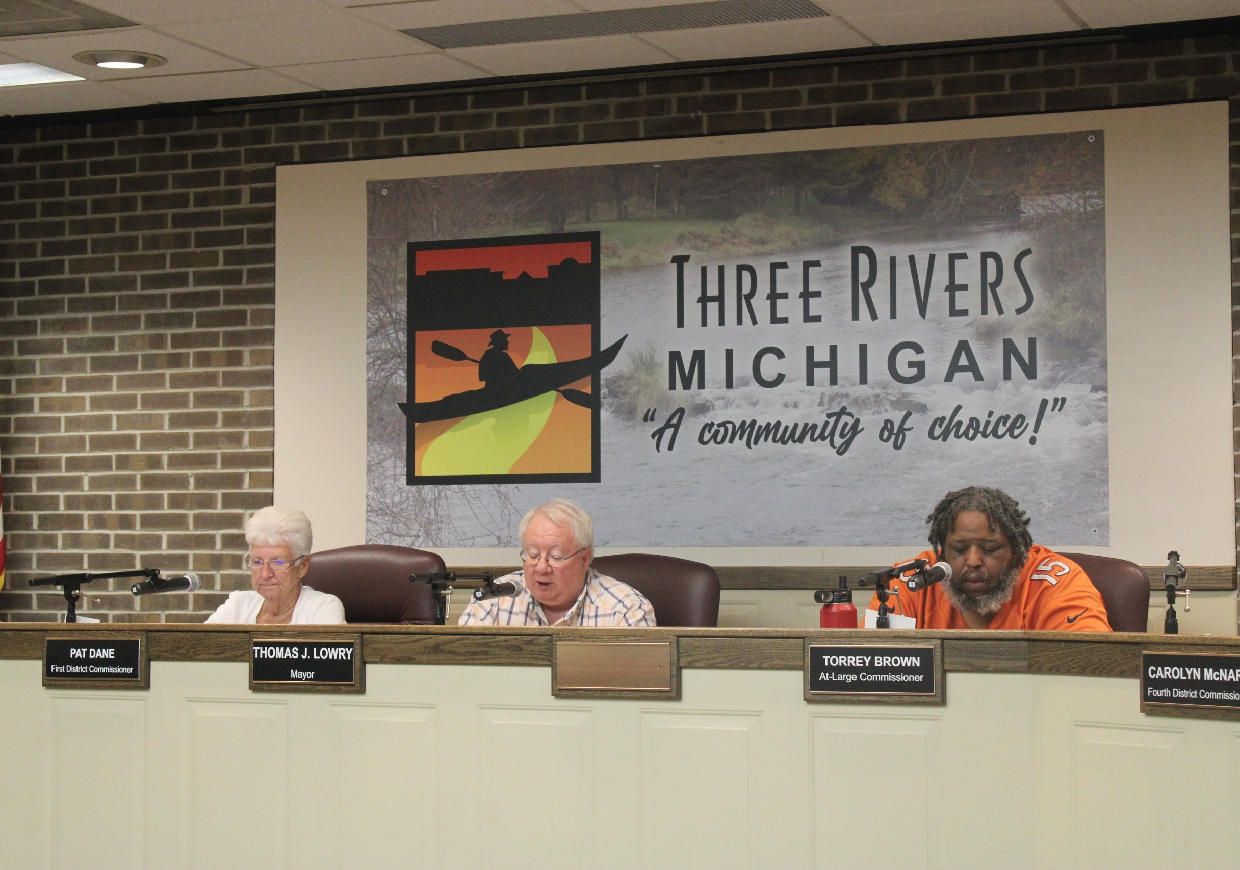 Three Rivers City Commission discusses revised master plan, approves ...